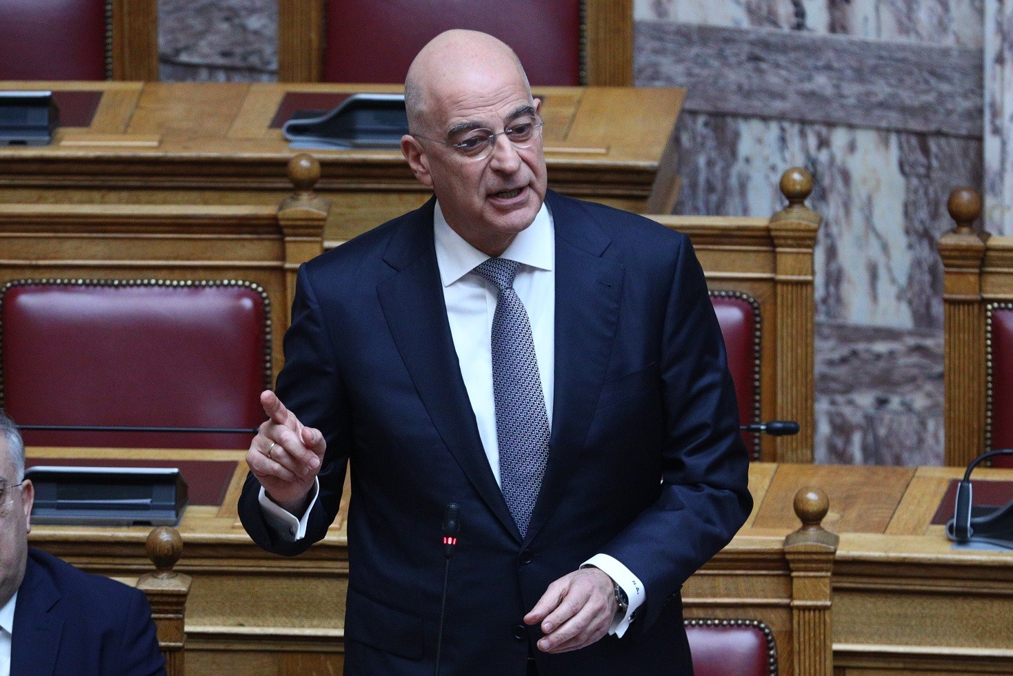 Ο Δένδιας ανοίγει περπατησιά: Πλήρης ρήξη με Μαξίμου και Βας. Σοφίας ...